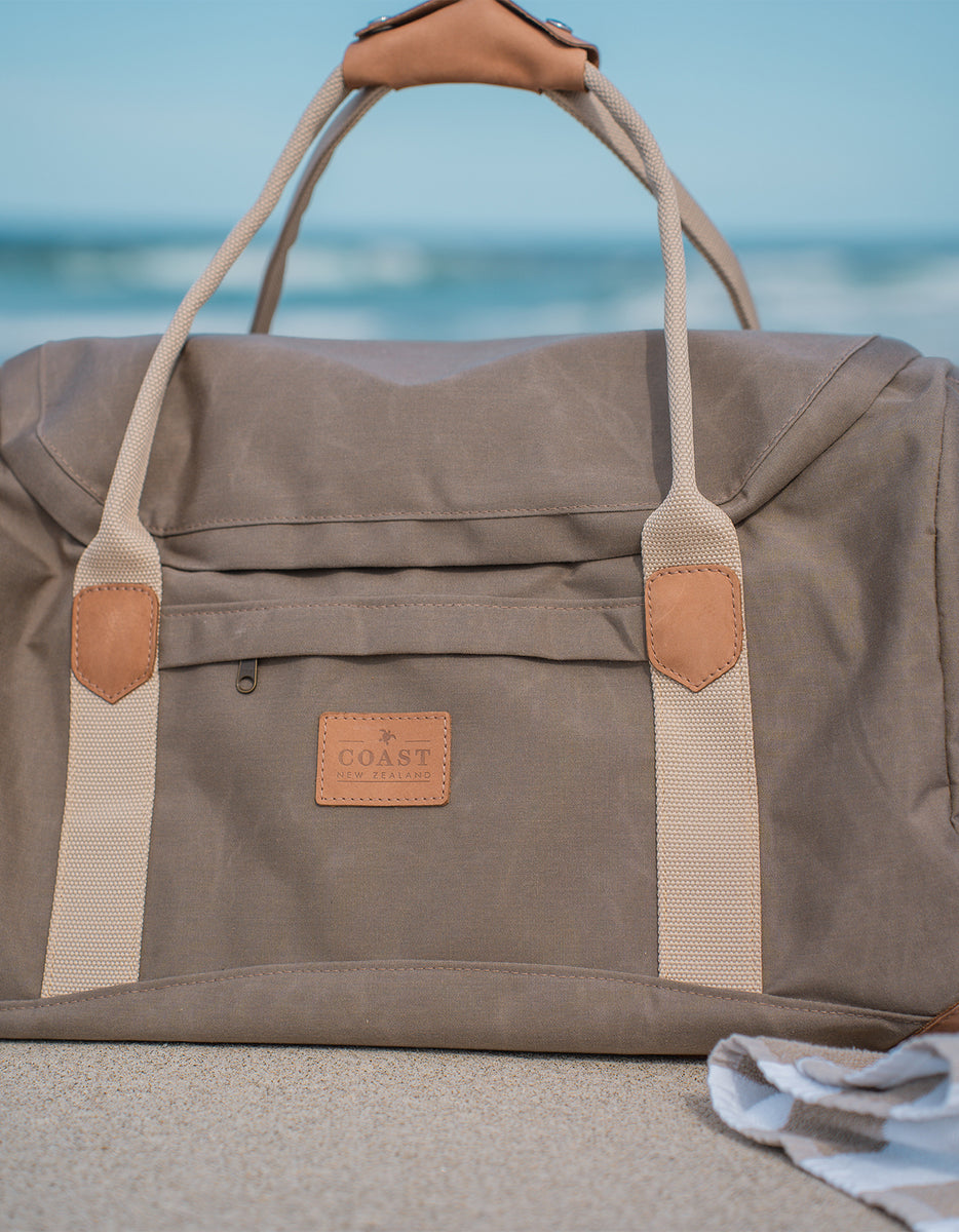 Coast Weekender Bag Taupe – Te Arai Links